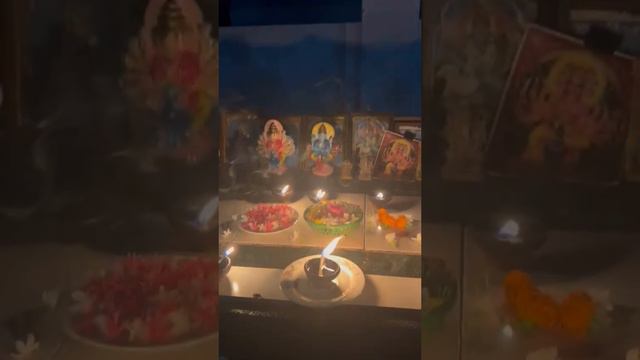 Атомосфера в буддийском храме на Шри-Ланке