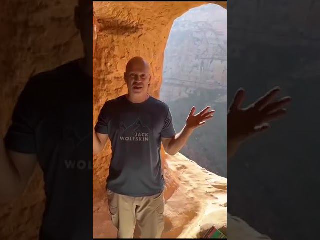 Православный храм в скале 6 век.Эфиопия.