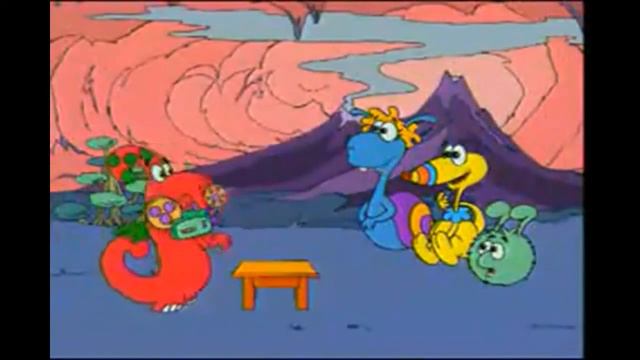 Gogo 22 What's she doing ?