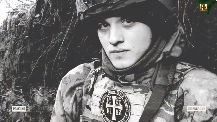 Над Донбассом небо жаркое, синее