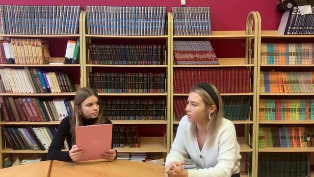 Видеоролик-интервью с выпускницей, поступившей в ВУЗ на лингвистическую специальность.MP4