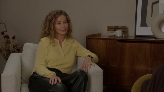 Алина Балашова в сериале Clarins или чего хотят женщины от макияжа.mp4