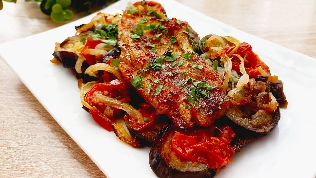 А вы так готовите рыбу ?  Супер простой рецепт приготовления рыбы с овощами.