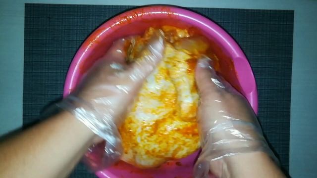 Курочка в духовке с картошкой.