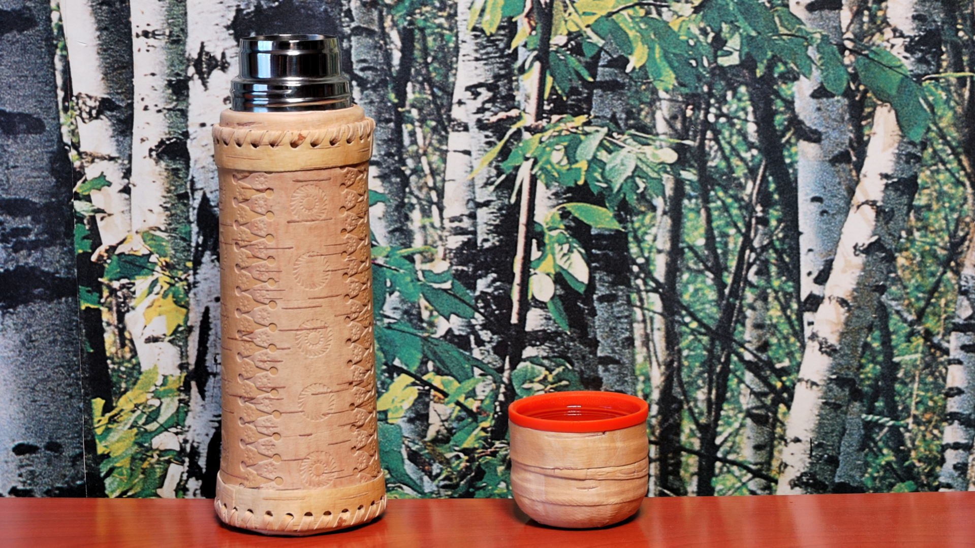 Как задекорировать термос берестой своими руками.