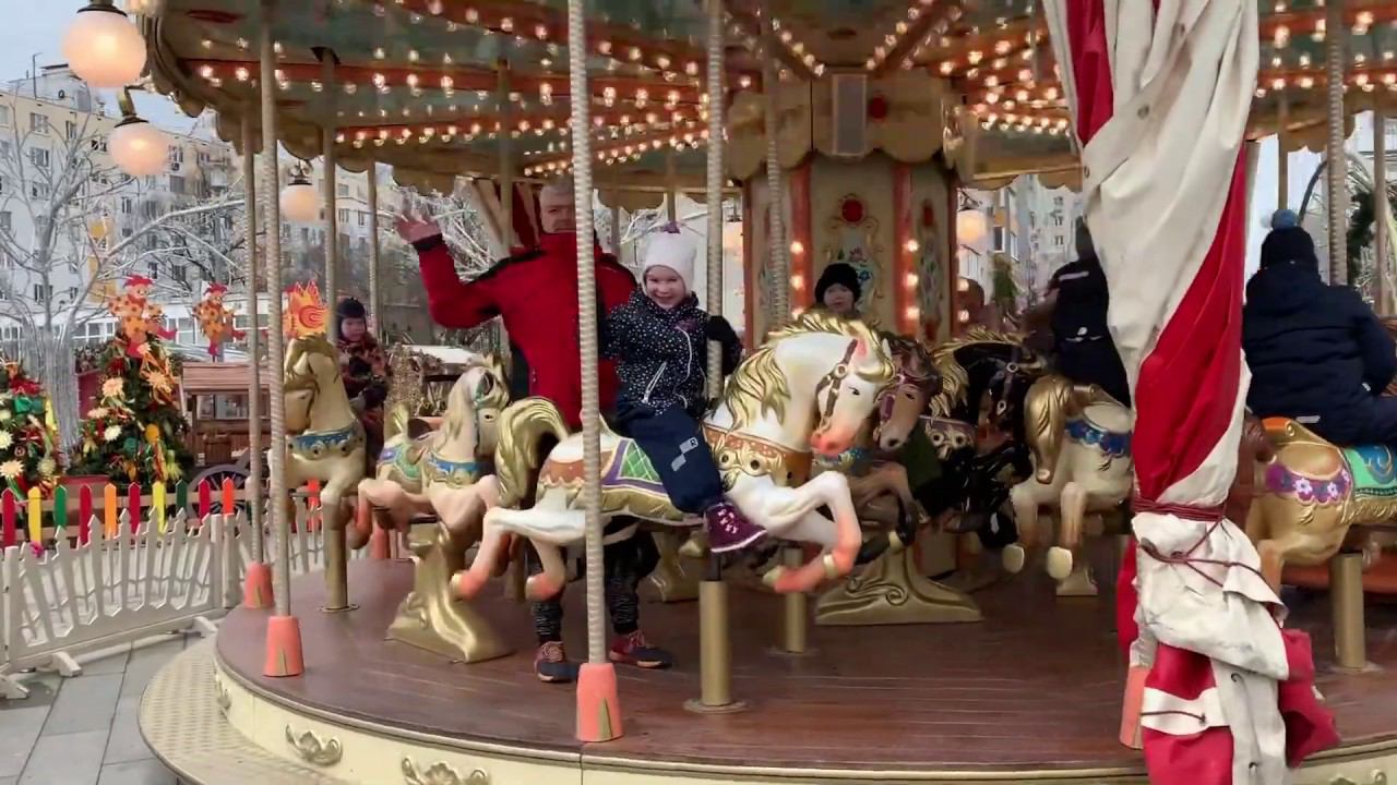 На карусели