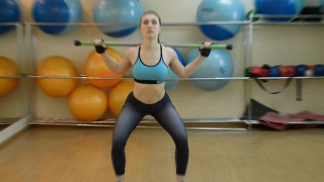 Фитоняшка на разминке.