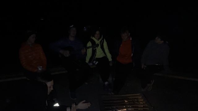 Ребята с Байкала зажигают с песней Виктора Цоя "Группа крови" (Приют "Фишт", 22.08.2023)