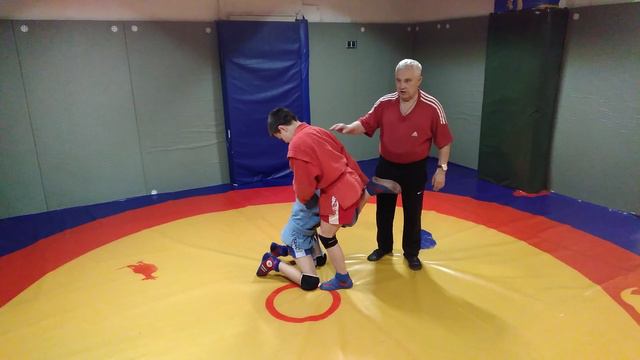 Колобок с усилением. Прием самбо