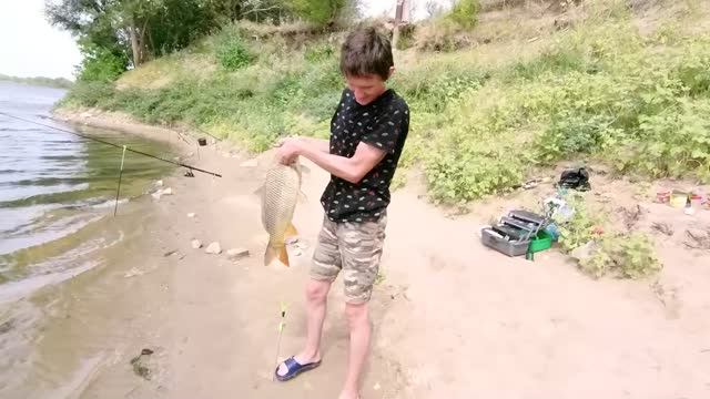 Рыбалка с ночёвкой. Макушатник, сазан, карась.Первый трофей.