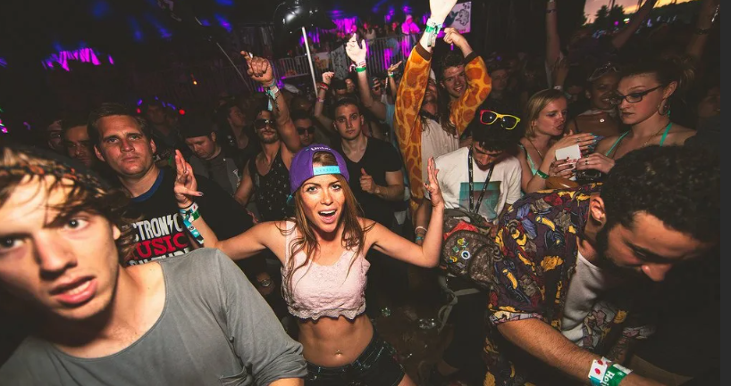 ZENFUT -- Furkan Soysal - Babylon - 4K