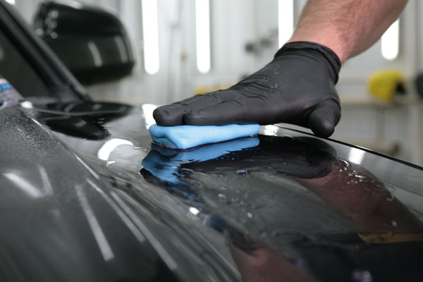 Очистка кузова синтетической глиной DoctorWax