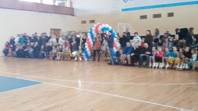 Кубок Новомосковска ОСЕНЬ 2017 парад... (720p).mp4