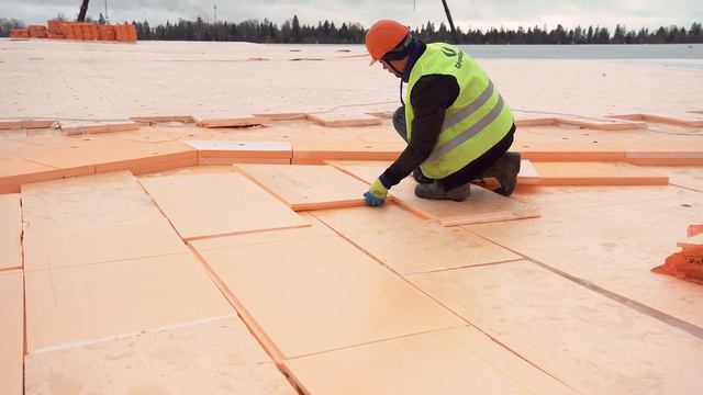 Монтаж кровельной системы МАКСИ ALL ПЕНОПЛЭКС для склада в Московской области