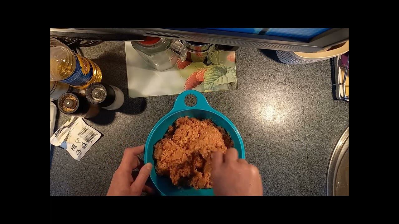 Рыбные котлеты из фарша кеты.