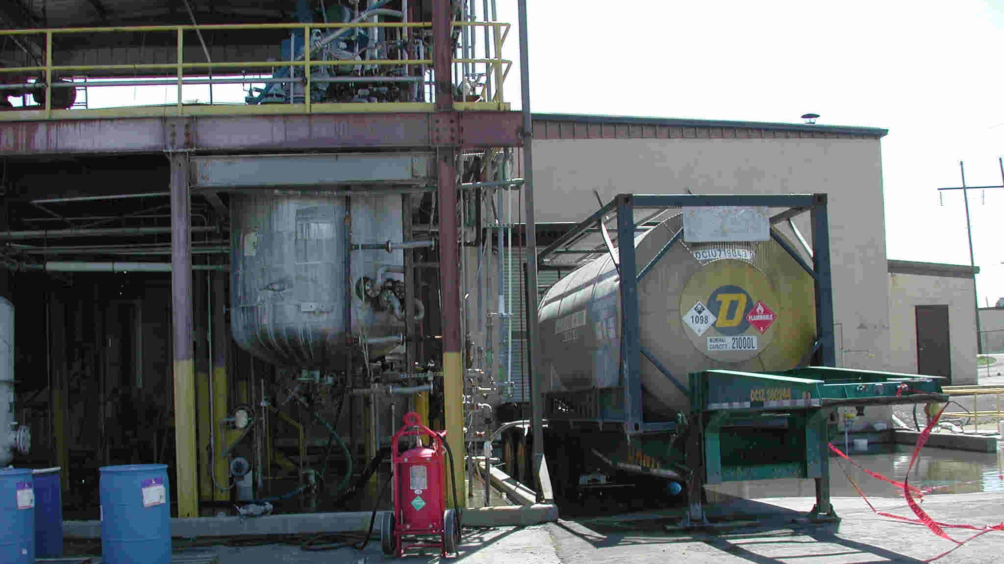 Авария из-за неконтролируемой химической реакции