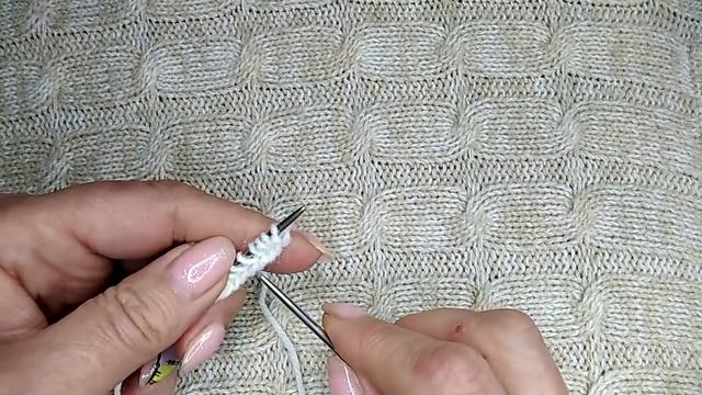 Вяжем образец. Учимся вязать лицевые и изнаночные петли..mp4