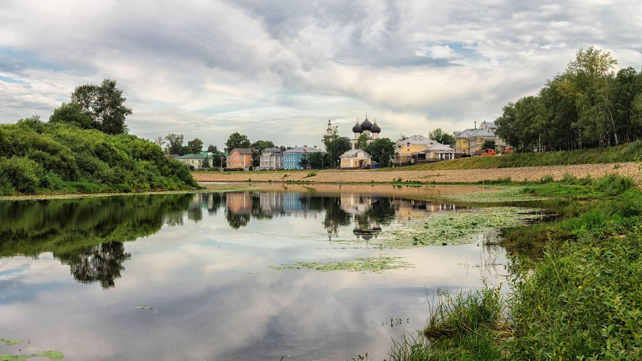 "ВОЛОГОДСКАЯ СЕРЕНАДА... (Фото Фёдора КОВАНСКОГО (Вологда) - Арсений ФИЛИППОВ - АОРНИ им. НЕКРАСОВА)