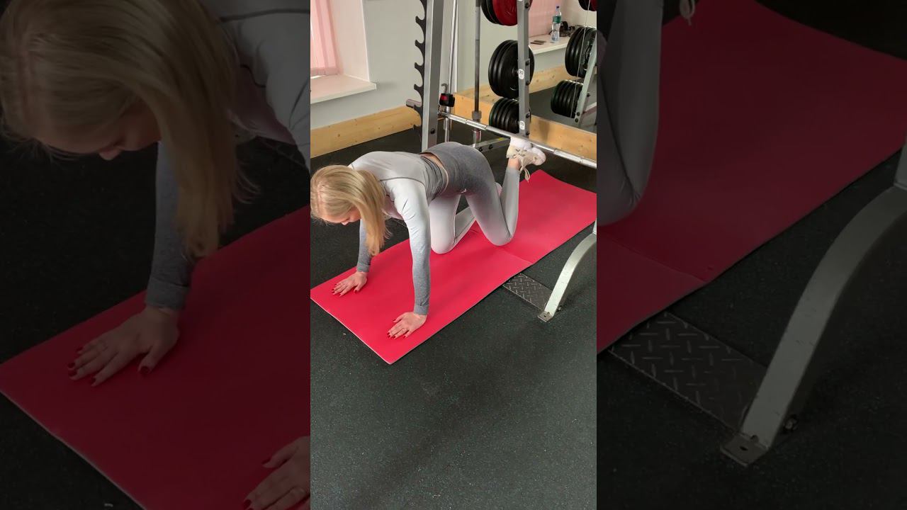 ОТВЕДЕНИЕ БЕДРА В ТРЕНАЖЕРЕ СМИТА