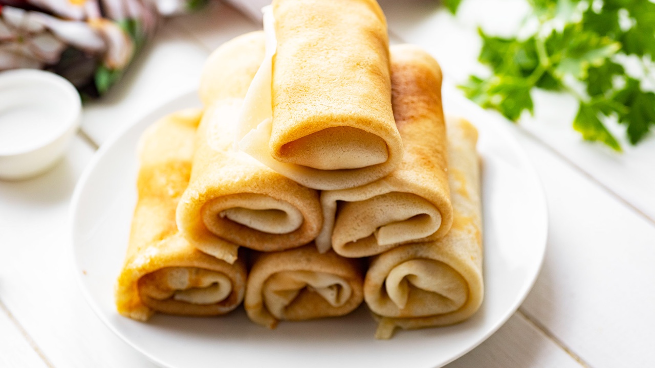 🥞 Блины с печенью трески и яйцом - рецепт вкусного завтрака и угощения на Масленицу