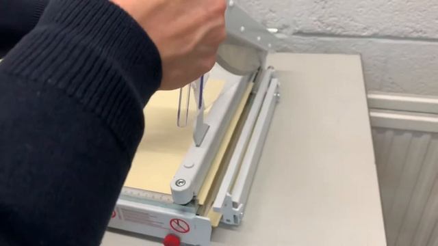 Сабельный резак Ideal 1038