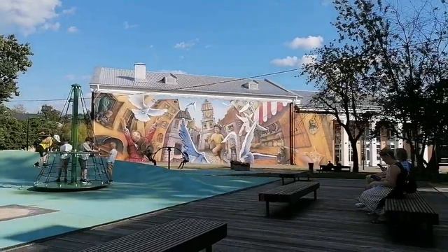 Влог: Рыбка в своей среде🌊, снова в бассейн.😁 Гуляем по нашему красивому Серпухову, на набережной.