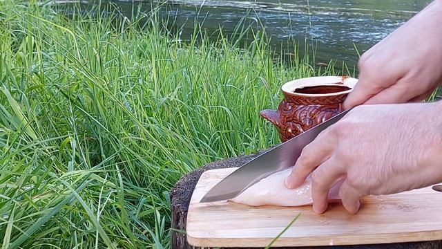 Блюдо в горшочке приготовленное на костре.