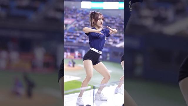 Чирлидер Choi HongRa!