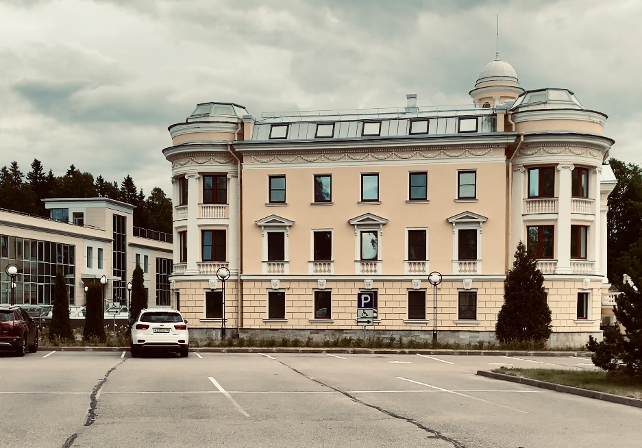 Я НА ТЕРРИТОРИИ ГОСТИНИЧНОГО КОМПЛЕКСА | «РЕПИНСКИЙ КУРОРТ» | РЕПИНО | САНКТ-ПЕТЕРБУРГ