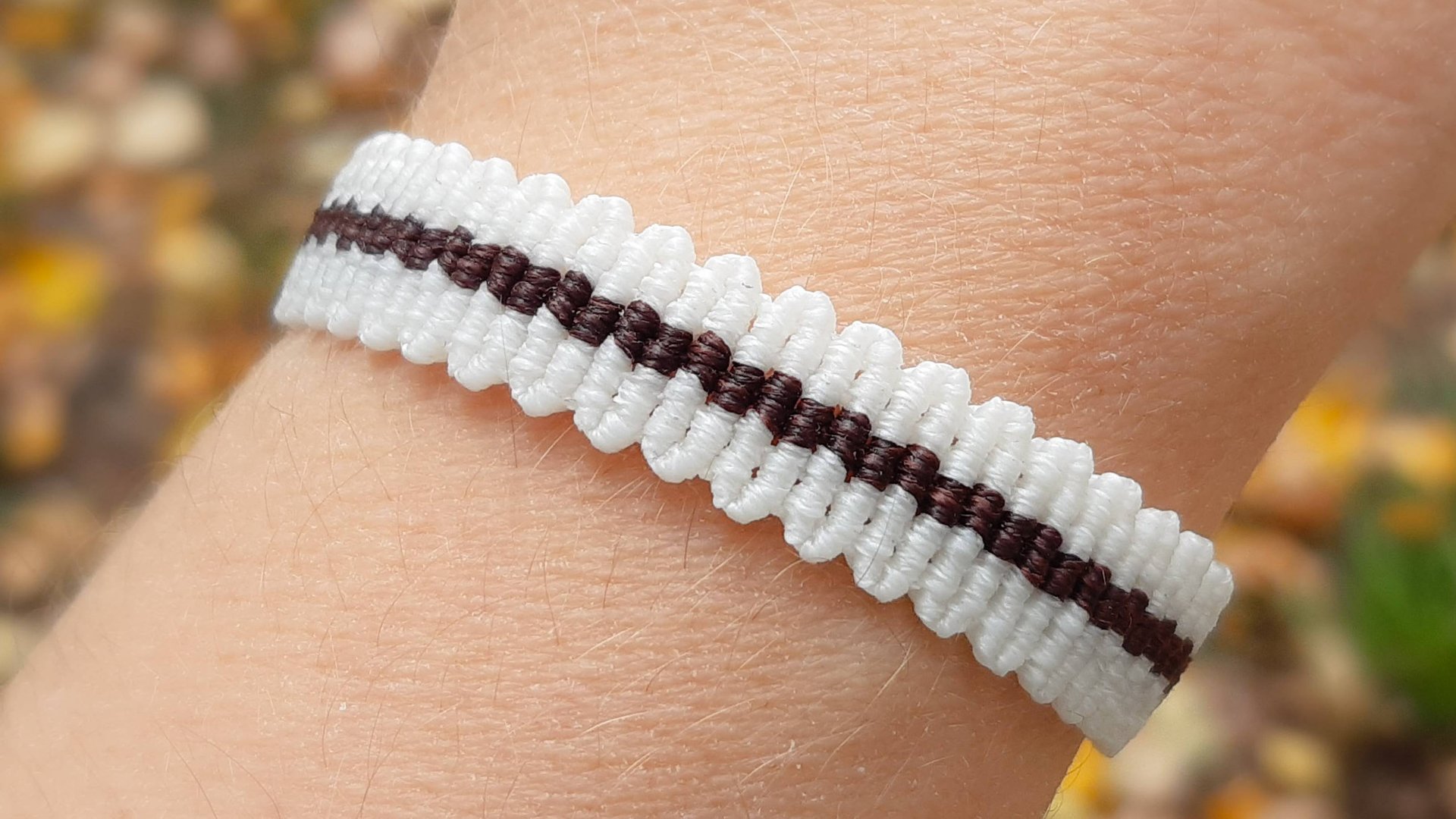 Урок по плетению браслета для начинающих / Как сплести легко макраме браслет