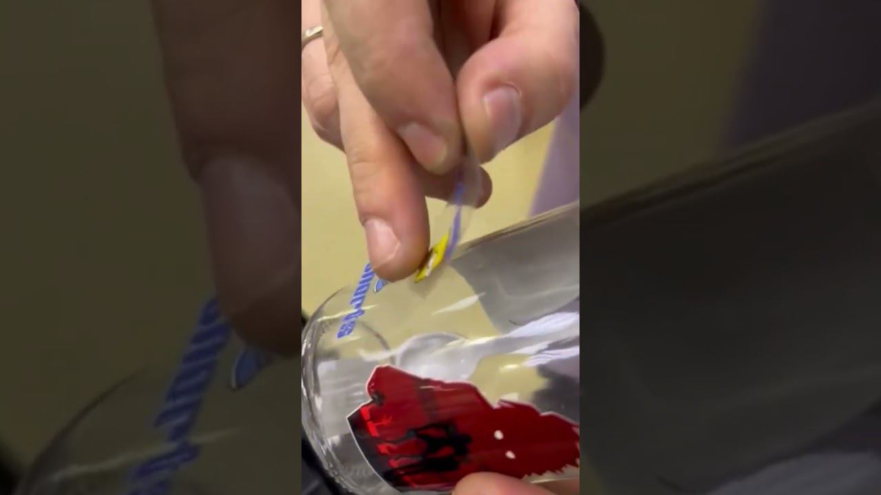 Демонстрация возможностей UV DTF печати на стеклянной банке, Инструкция по наклеиванию #shorts