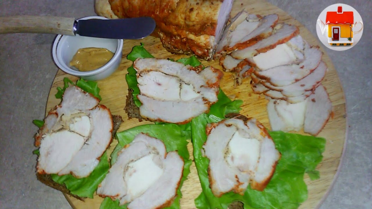 Мясной рулет из двух видов мяса. Мясная нарезка