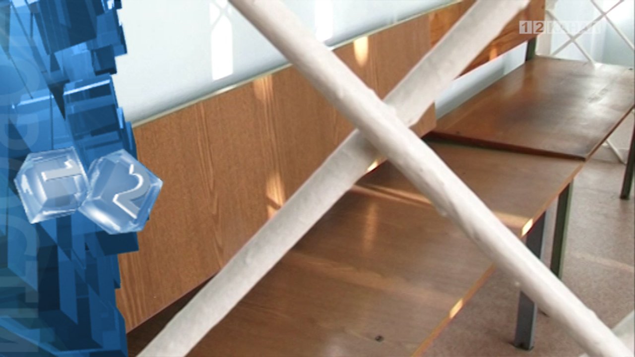 Жителю Березовского за совершение грабежа с применением насилия грозит до 7 лет лишения свободы.mp4