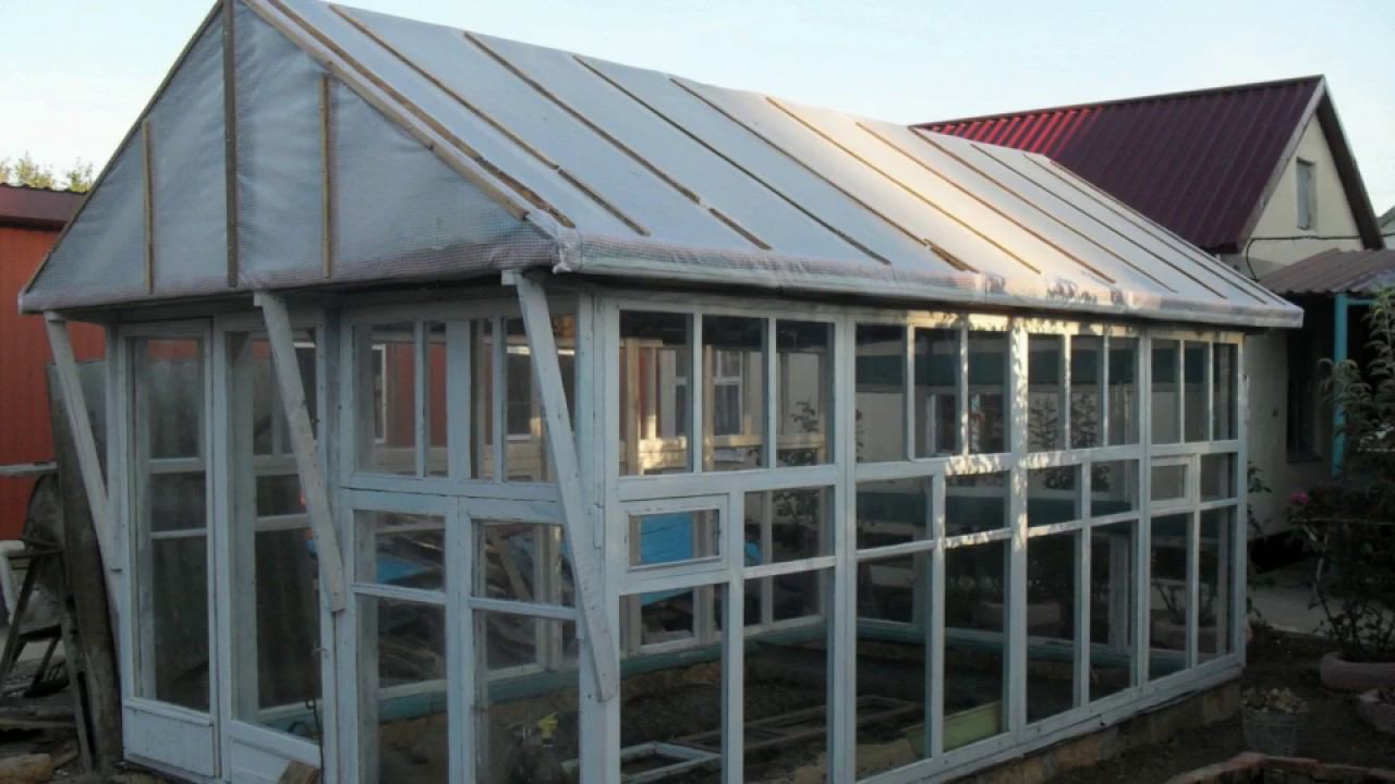 Теплица из старых оконных рам