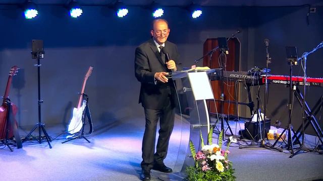 Iglesia Evangélica Pentecostal. Jesús, viene pronto a buscar a su Iglesia. 05-05-204