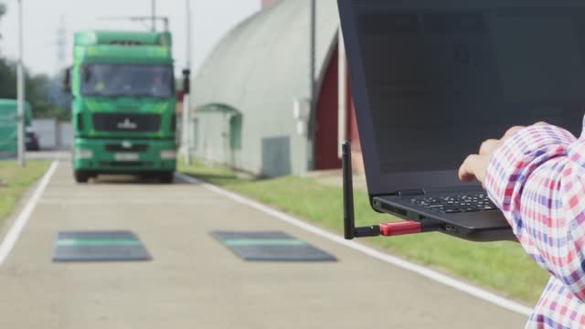 Автомобильные подкладные весы для определения осевых нагрузок автотранспорта