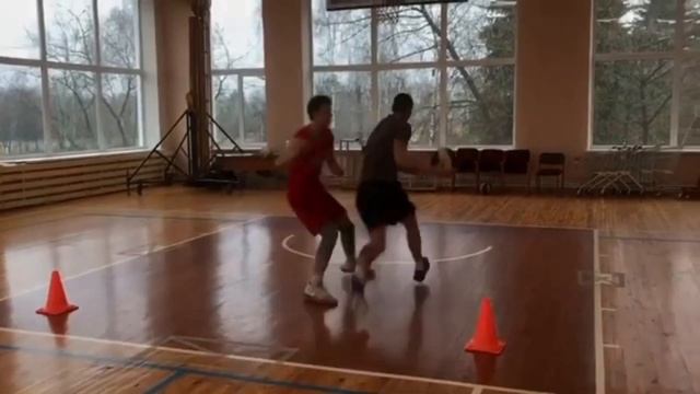 Баскетбол игра  один на один