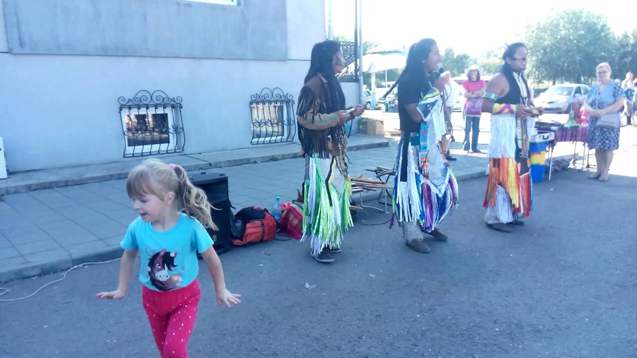 Девочка классно танцует под Атипак Руна - Эсмеральда