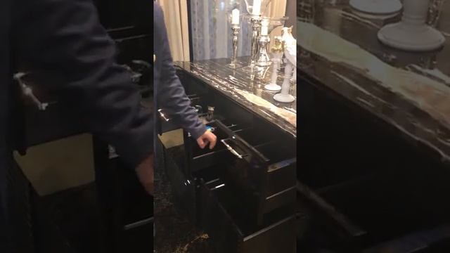 Кухонные ящики с системой push to open.mp4