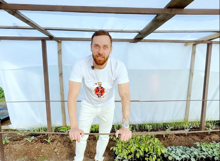 Неприхотливый парник ?