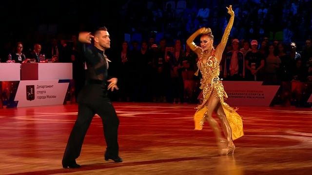 TIMUR IMAMETDINOV - NINA BEZZUBOVA (GER) | Чемпионат Мира по танцевальному спорту | Ча-ча-ча | 2019