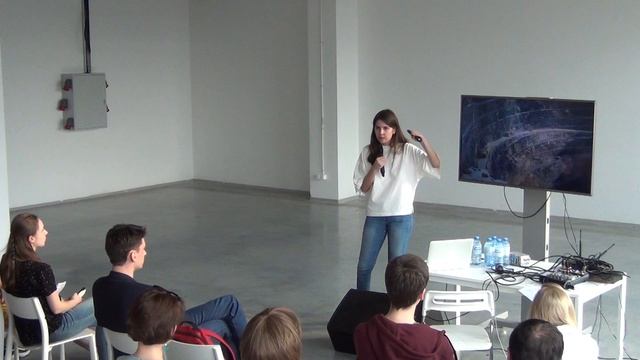 20190427 Дизайн-выходные в Туле. Анна Сваровская о придумывании истории для дизайна.mp4