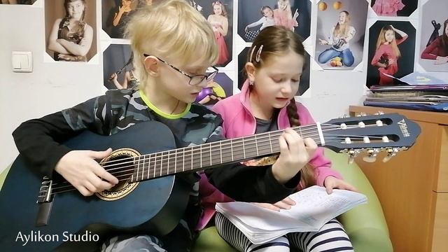 "Юность моя". Уроки игры на гитаре на Первомайской (Измайлово), Щелковской (Гольяново).