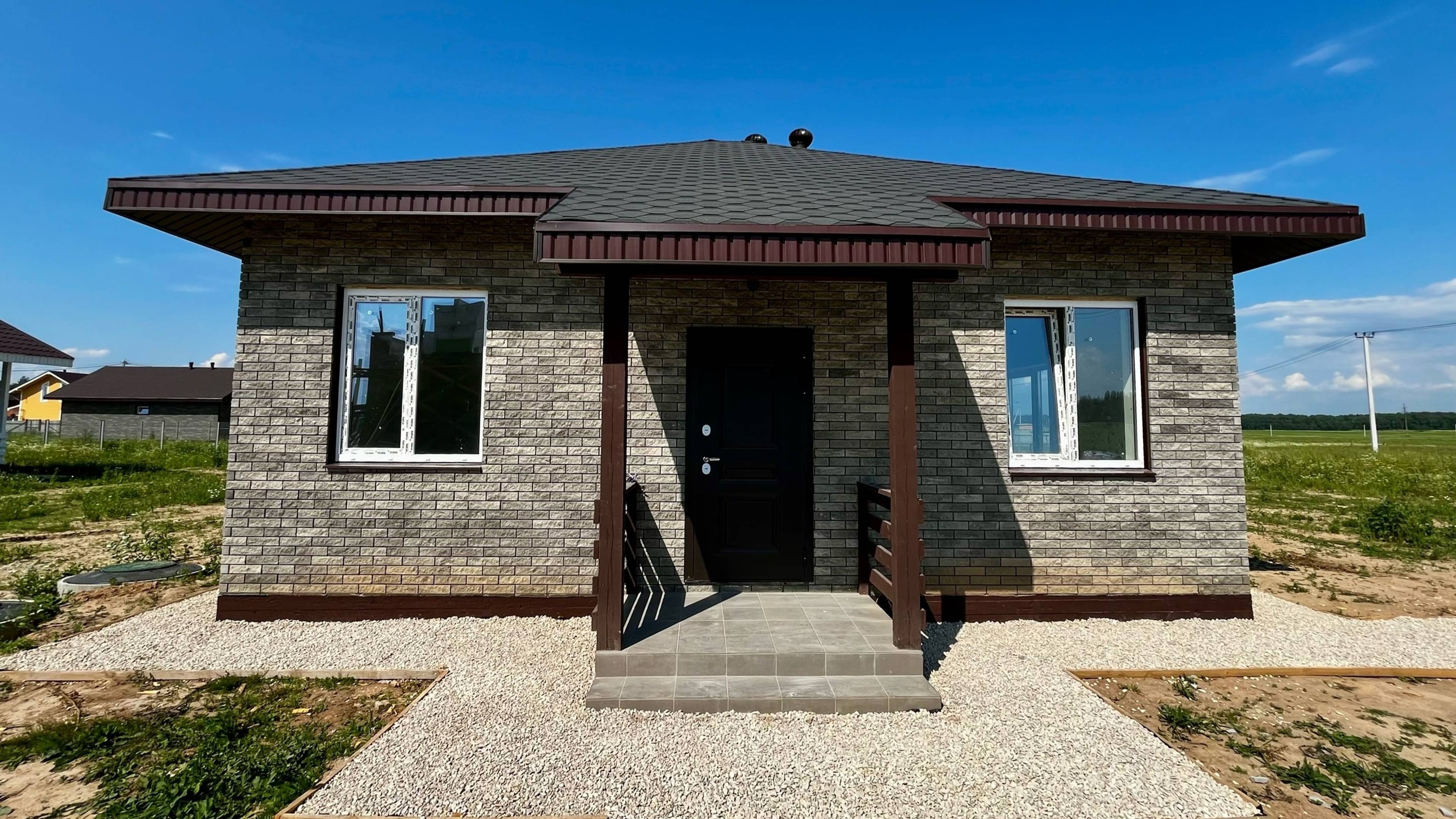 Готовый дом 50,3 м2 на участке 6,88 м2.