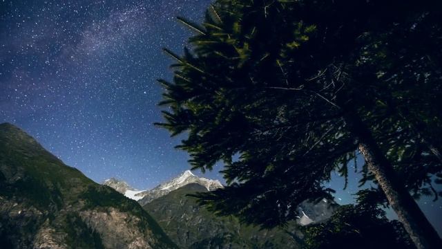 Гора Маттерхорн - вершина в Пеннинских Альпах на границе Швейцарии и Италии.