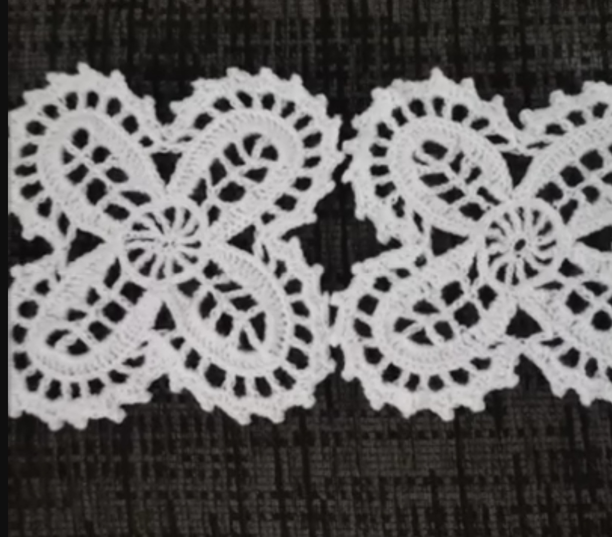 Ажурный мотив. /Elementos de crochê para uma toalha/