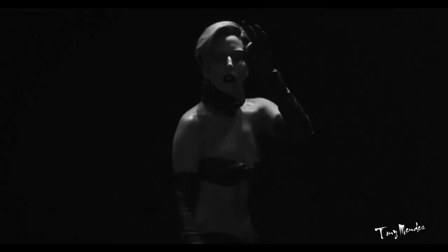 Lady Gaga - Applause