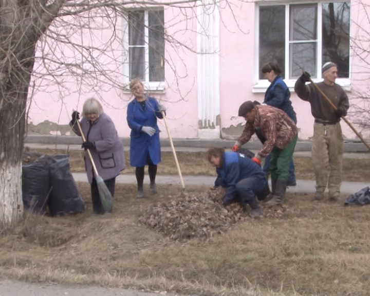 Карпинск становится уютнее и чище