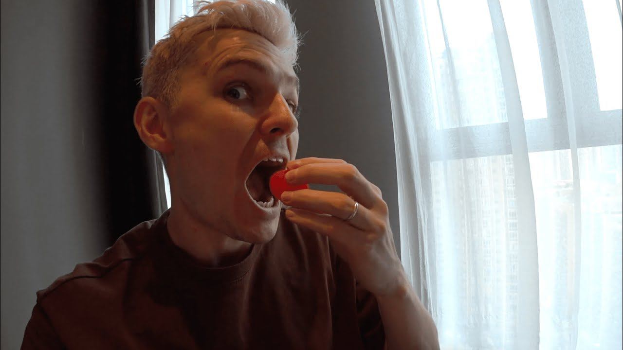 Загадочный плод! ЕМ МОЗГИ! Безе Павлова в Китае! Едем в Чэнду! Косплей Барби и Кена! Серия 10