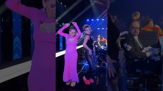 Анна Хилькевич и Люся Чеботина станцевали на "Новой фабрике звезд" Вердикт Дружинина:"Вы в танцах!"